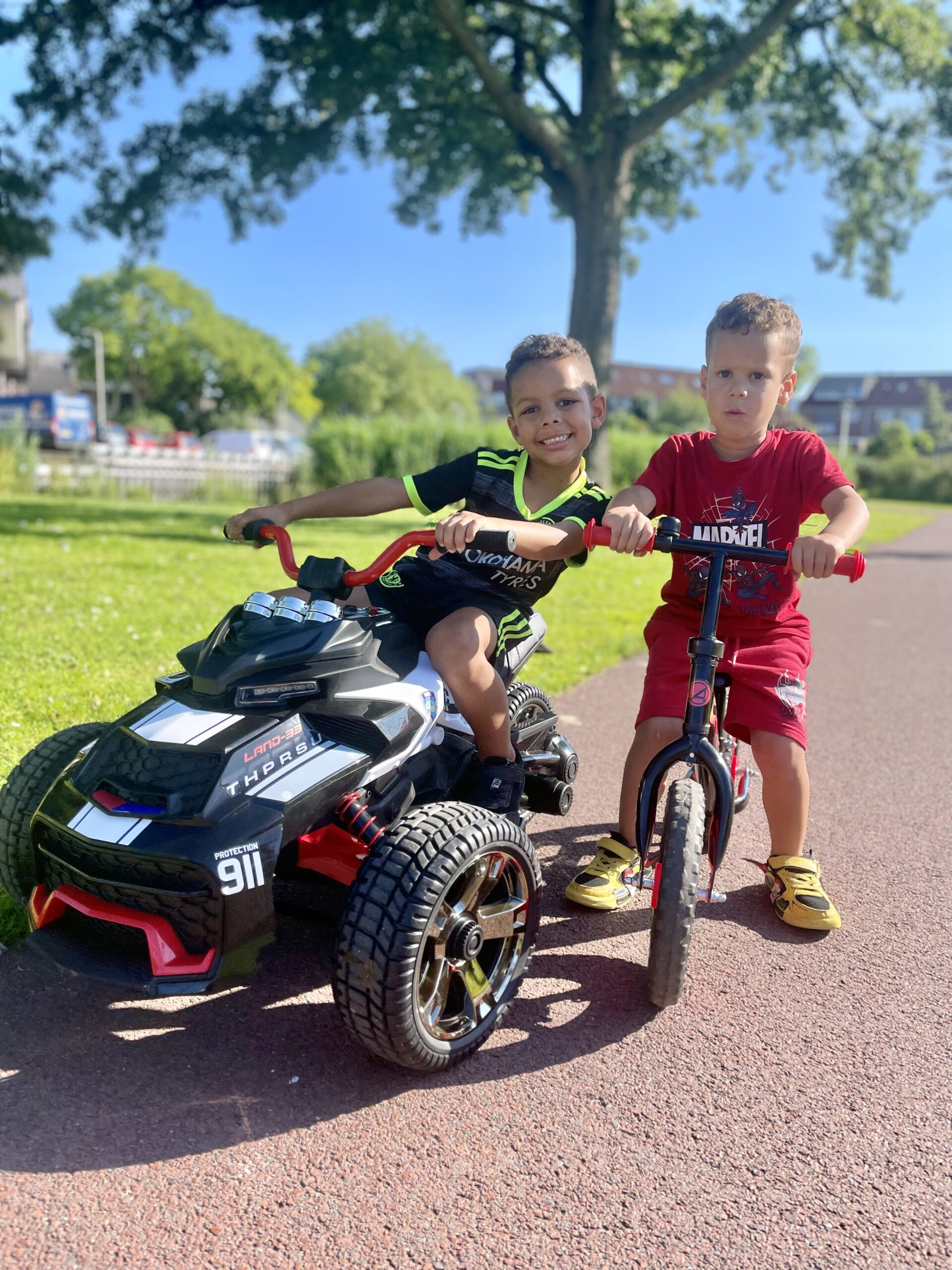 Cars4Kids - Elektrische Kinderautos, batteriebetriebene Quads und ...